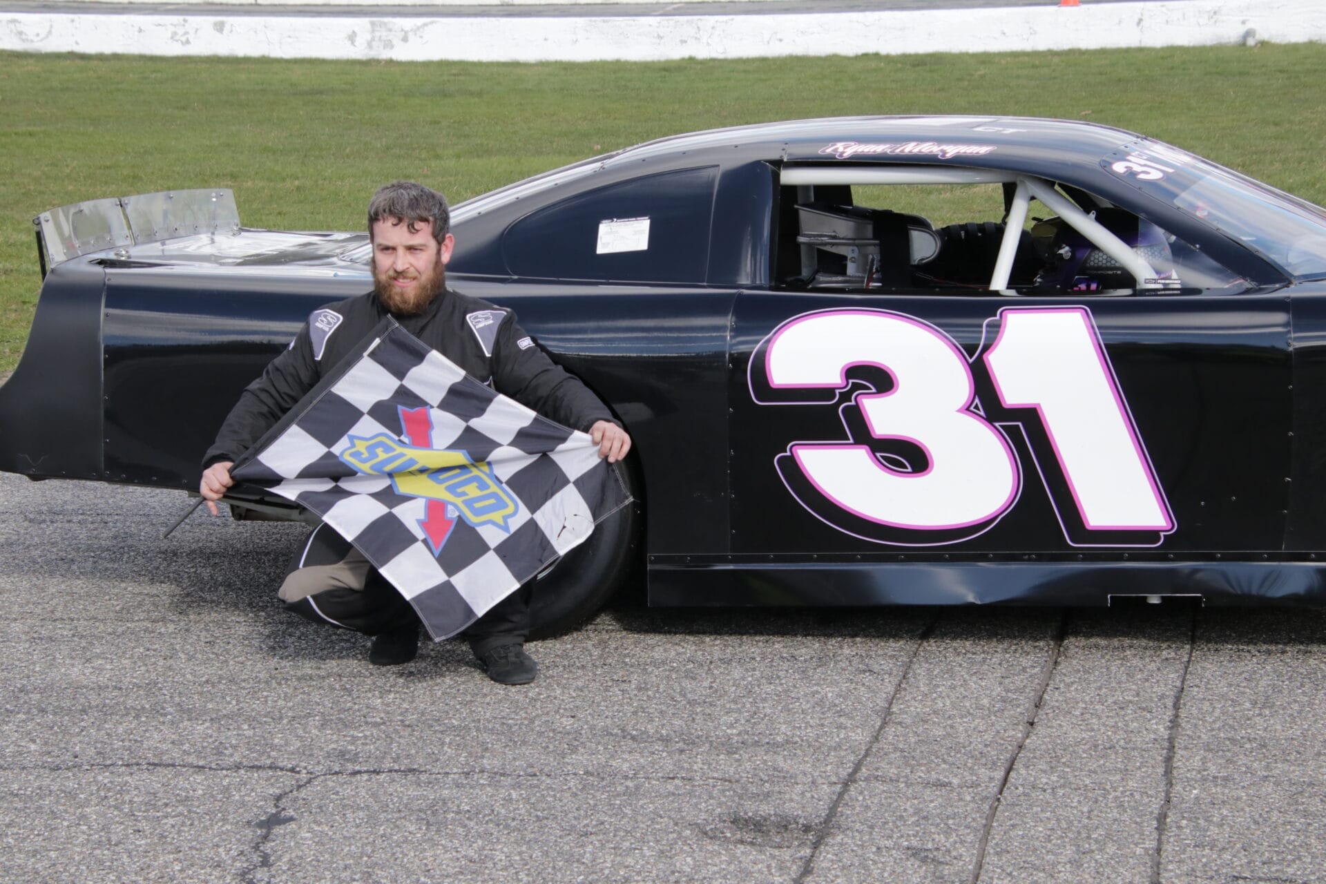 Ron Silk Dominates NASCAR Modified Icebreaker 150 – Thompson Speedway